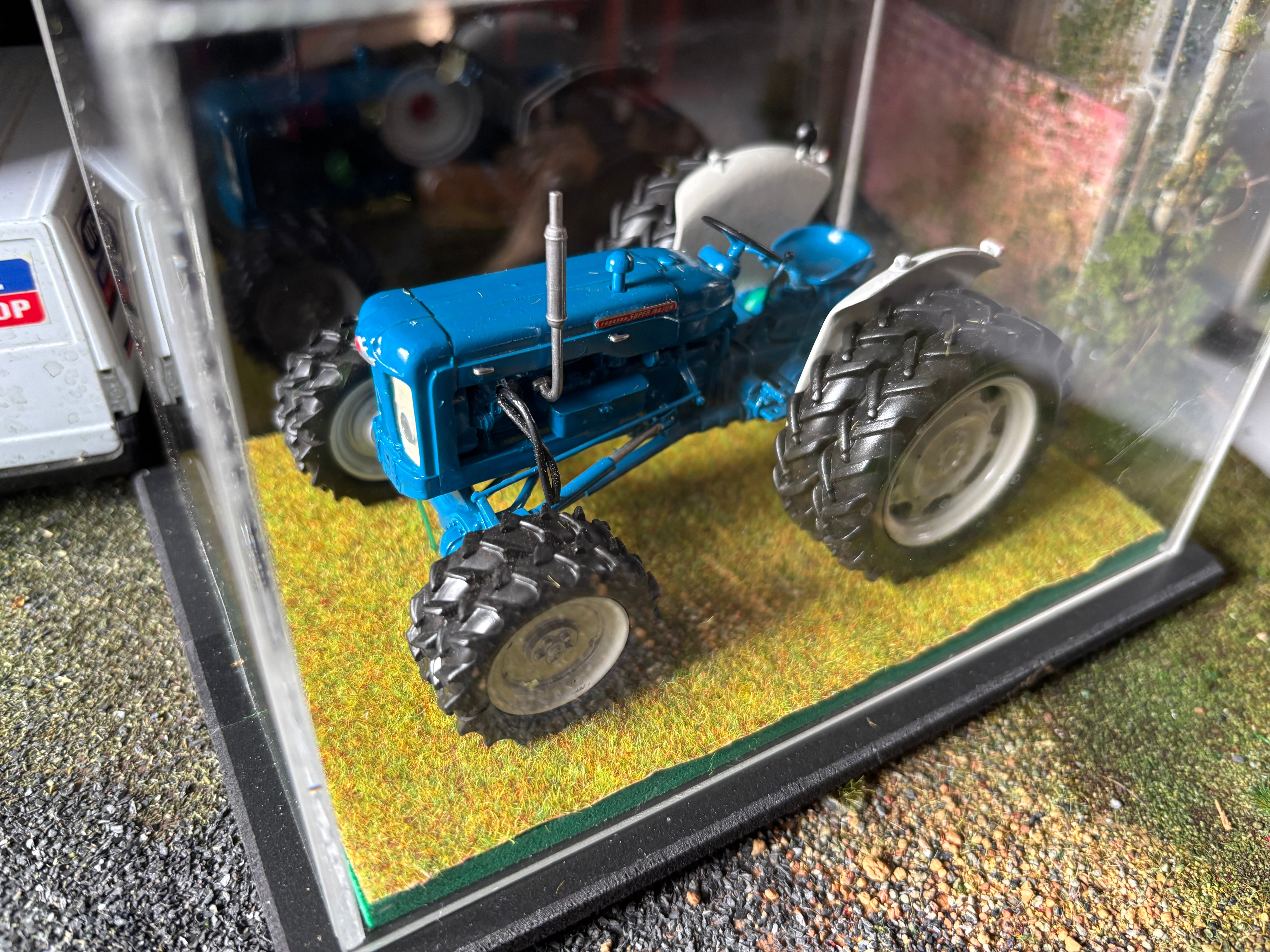 SCALEDOWN Fordson Major DUALS wheels Tractor 1:32 scale COLLECTION ONL ...